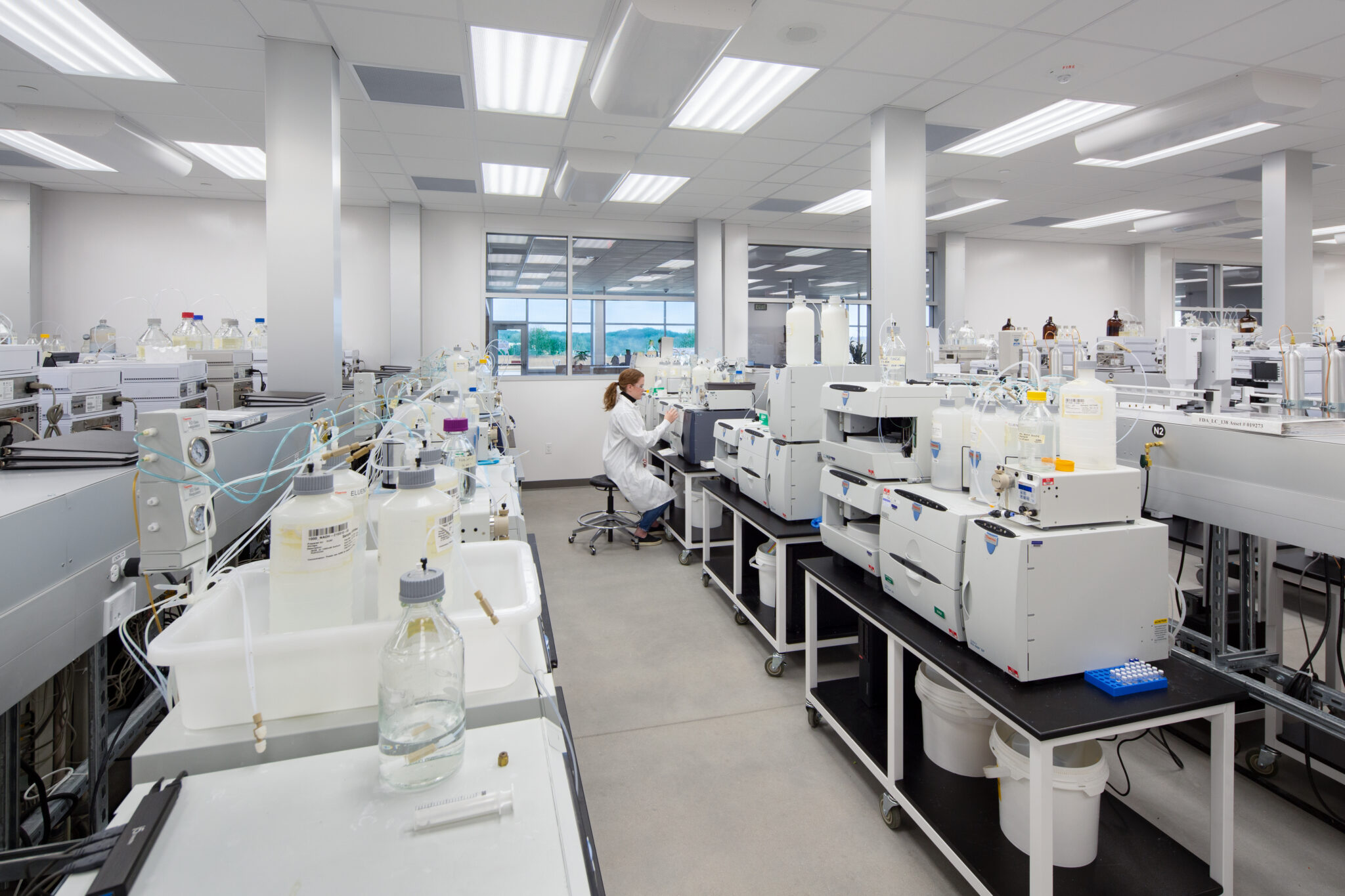 Summit Tour: New Laboratory Facilities of Eurofins Food Chemistry Testing